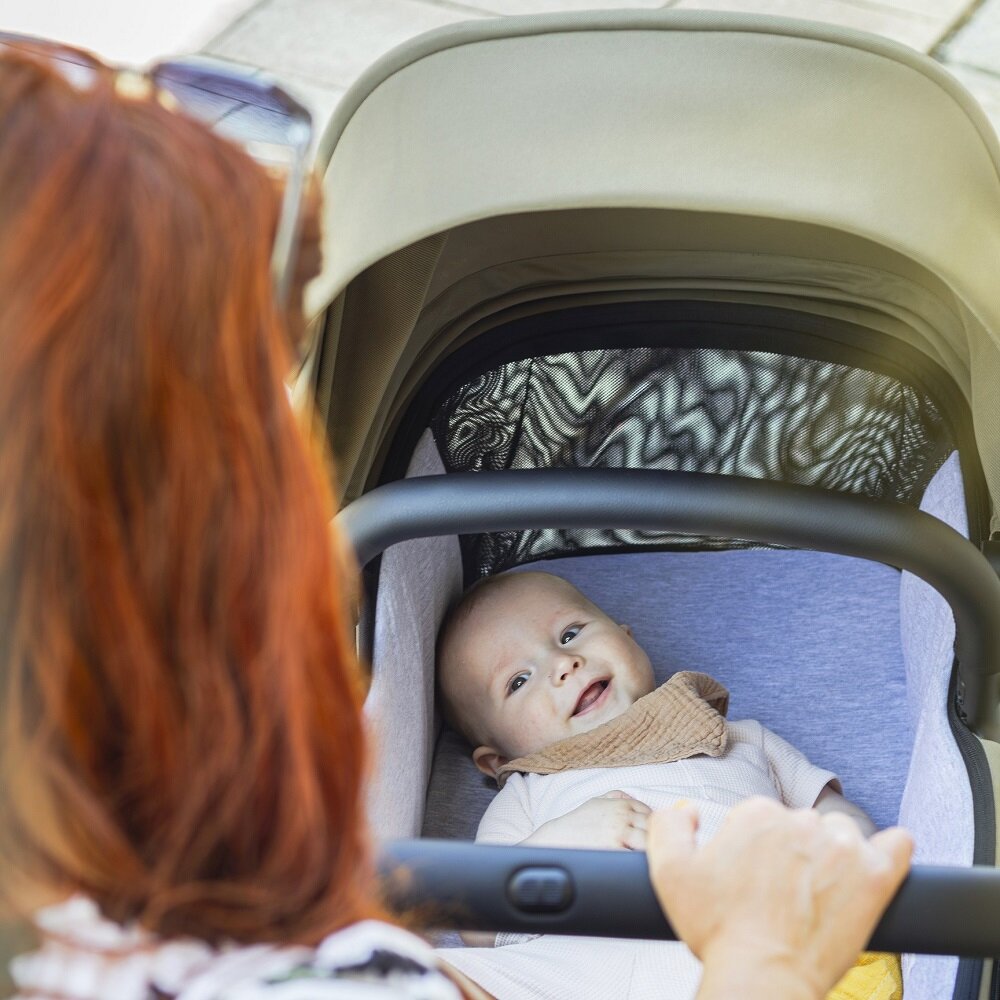 PETITE&MARS SET Kočárek 4v1 ICON Mossy Green LITE AIR + CBX By CYBEX Aton B2 i-Size | feedo.cz